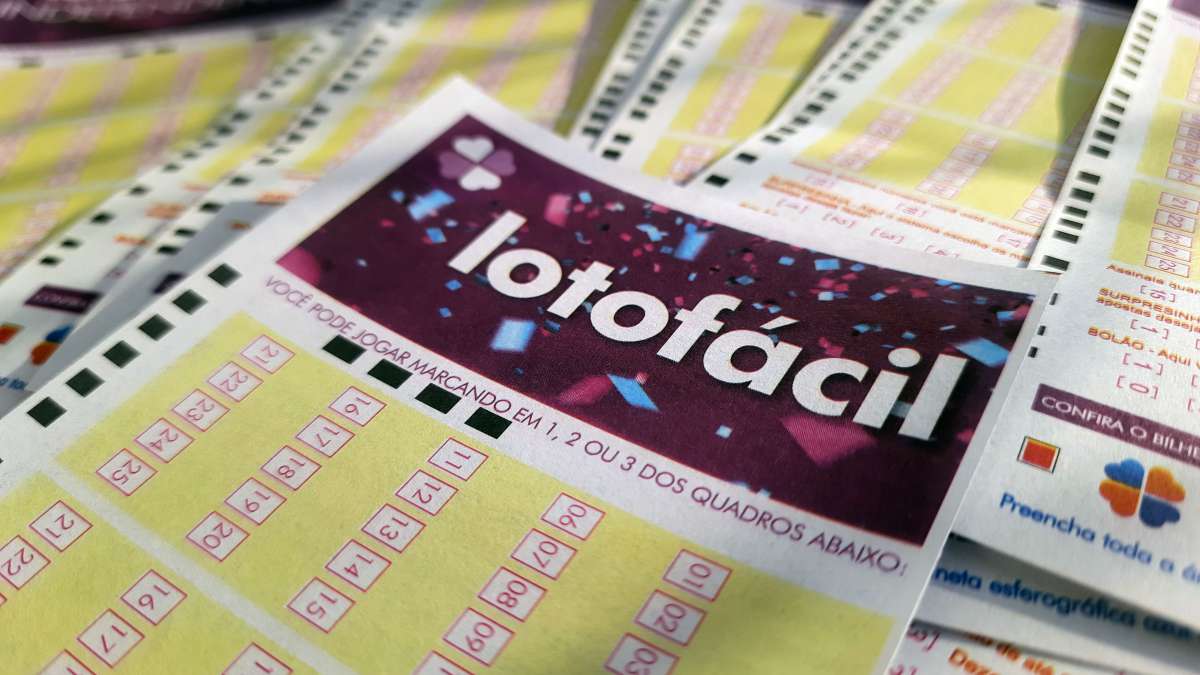 Lotofácil pagou R$ 735.650,50 para aposta ganhadora na terça-feira, 11